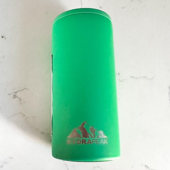 Hydro Flask | Kitchen | New Hydropeak Mint Green Slim Can Cooler 2 ...